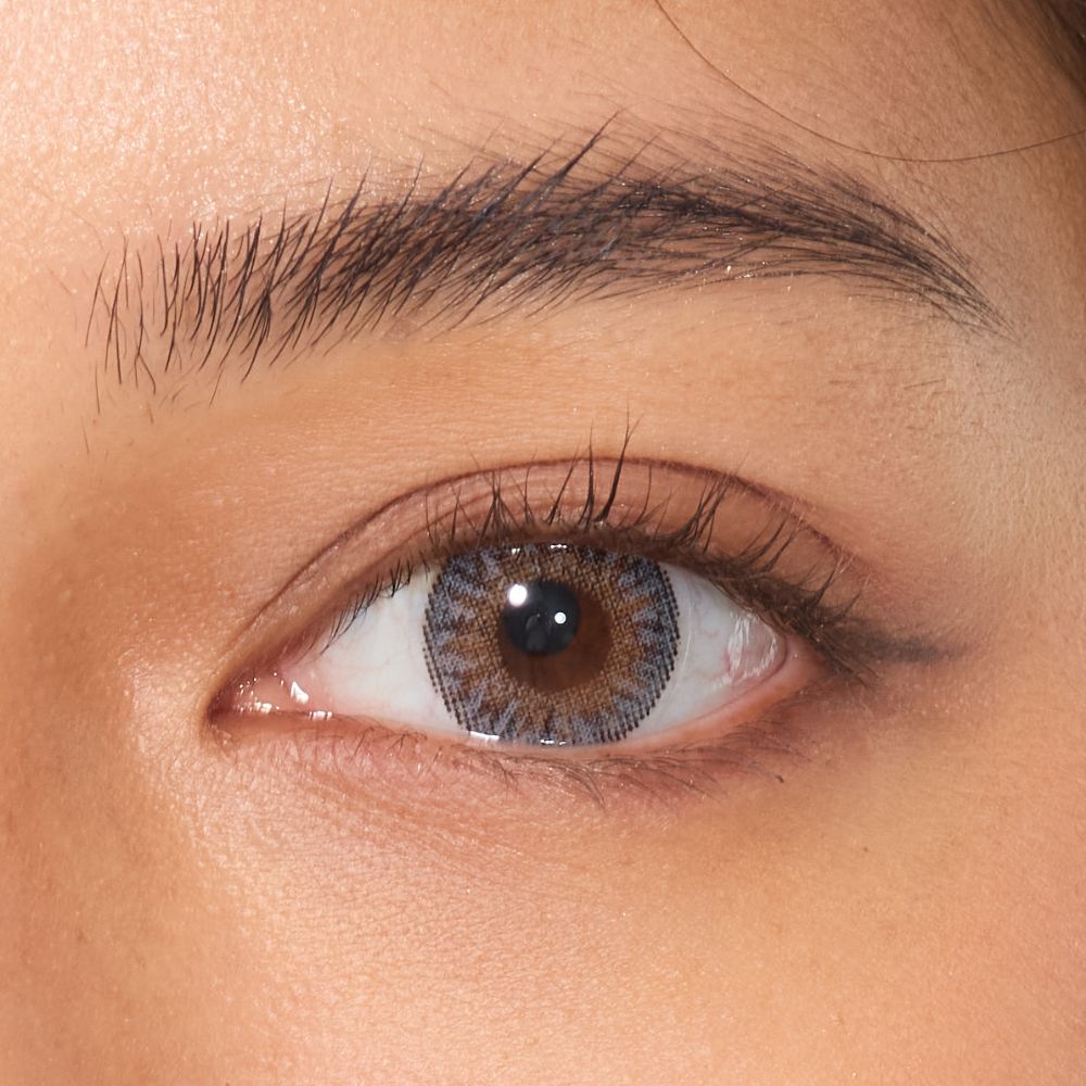 Opal Grey Toric Lenses – 3-Tone Colored Contacts for Astigmatism